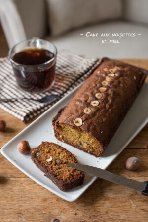 Cake aux noisettes et miel - Au Fil du Thym